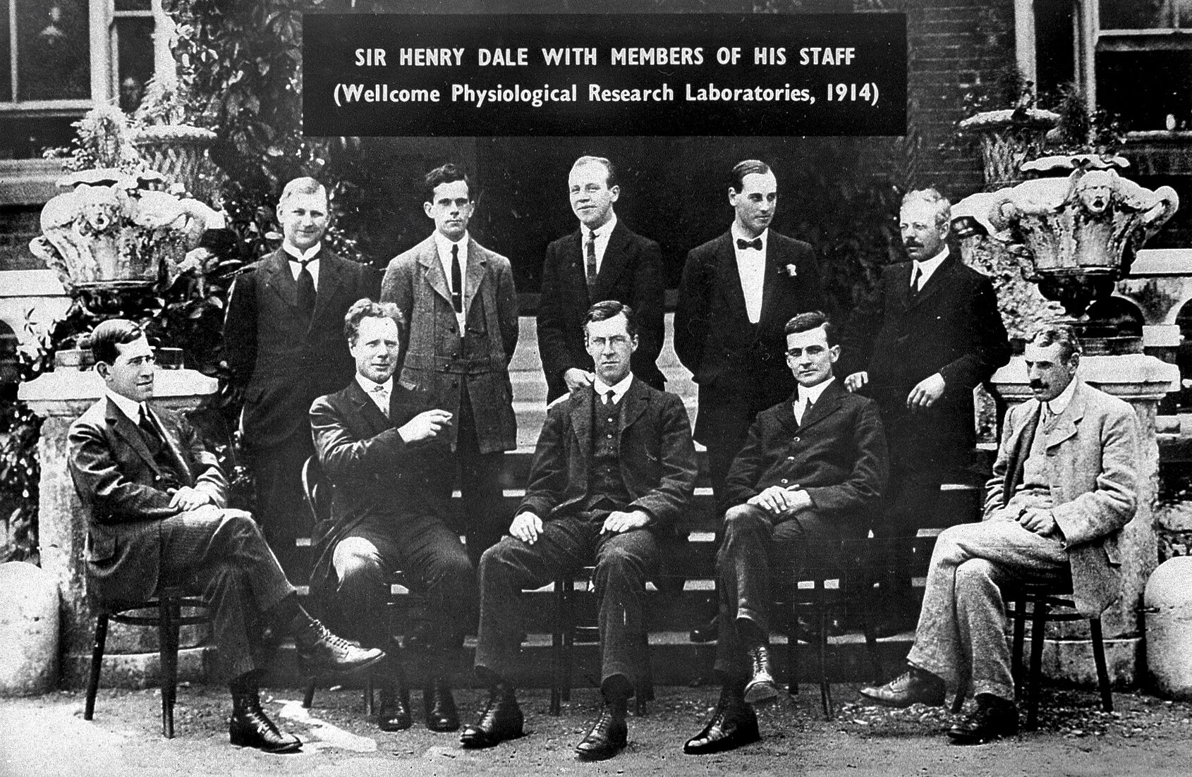 Portrait of Sir Henry Dale, with members of the staff, Wellcome ...