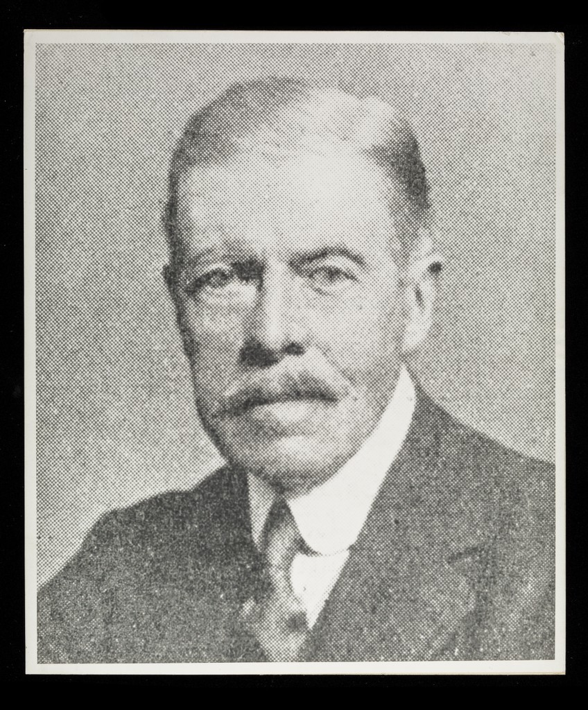 Richard Capes's Instagram, Twitter & Facebook on IDCrawl